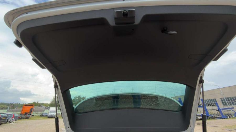 Grey Skoda Octavia 2021 in Kaunas, with an engine capacity of 1.97 L and mileage of 116 thousand km for 14702 €, photo 10 on AUTOMOTO.COM.LV