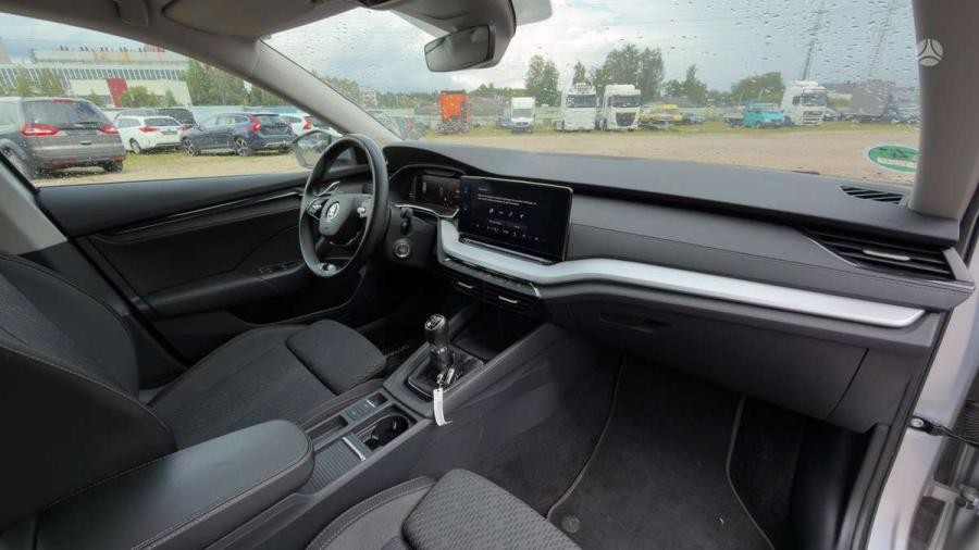 Grey Skoda Octavia 2021 in Kaunas, with an engine capacity of 1.97 L and mileage of 116 thousand km for 14702 €, photo 13 on AUTOMOTO.COM.LV