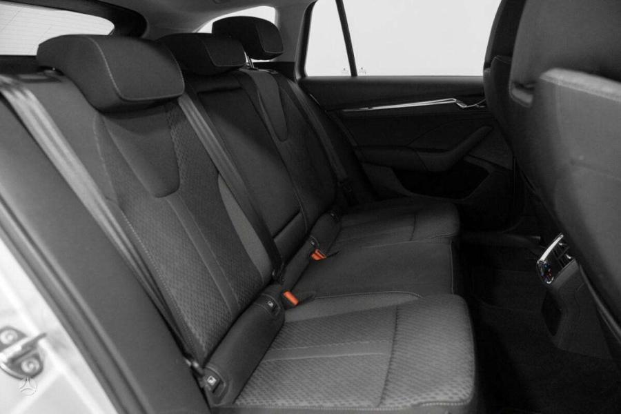 Grey Skoda Octavia 2021 in Vilnius, with an engine capacity of 1.40 L and mileage of 141 thousand km for 18950 €, photo 12 on AUTOMOTO.COM.LV