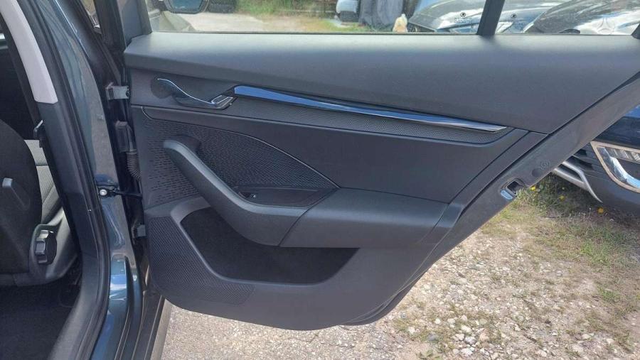 Pelēks Skoda Octavia 2021 Viļņa, ar dzinēja tilpumu 1.50 L un nobraukumu 238 tūkst. km par 11800 €, foto 21 vietnē AUTOMOTO.COM.LV