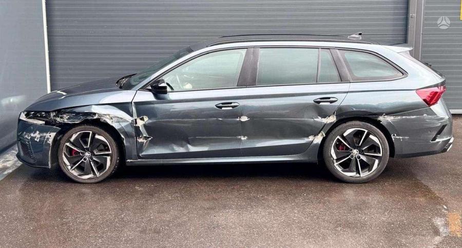 Grey Skoda Octavia 2021 in Vievis, with an engine capacity of 1.97 L and mileage of 116 thousand km for 13200 €, photo 3 on AUTOMOTO.COM.LV