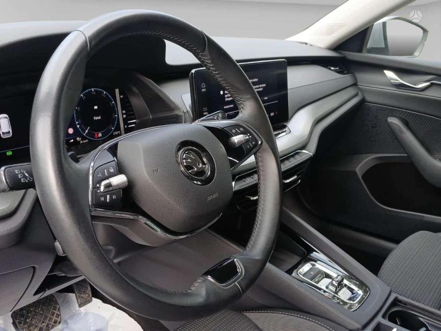 Grey Skoda Octavia 2021 in Vilnius, with an engine capacity of 2.00 L and mileage of 208 thousand km for 15990 €, photo 12 on AUTOMOTO.COM.LV