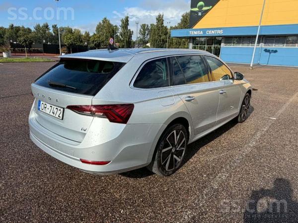 Skoda Octavia 2021 in Riga on AUTOMOTO.COM.LV Grey Skoda Octavia 2021 in Riga, with an engine capacity of 1.40 L and mileage of 215 thousand km for 17500 €, photo 3 on AUTOMOTO.COM.LV