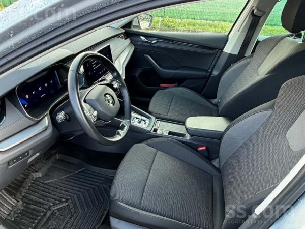 Skoda Octavia 2021 in Riga on AUTOMOTO.COM.LV Grey Skoda Octavia 2021 in Riga, with an engine capacity of 1.40 L and mileage of 215 thousand km for 17500 €, photo 6 on AUTOMOTO.COM.LV