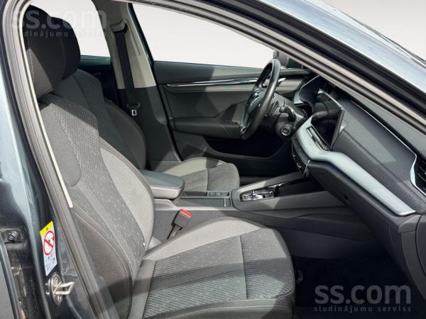 Grey Skoda Octavia 2021 in Riga, with an engine capacity of 1.40 L and mileage of 119 thousand km for 18700 €, photo 7 on AUTOMOTO.COM.LV