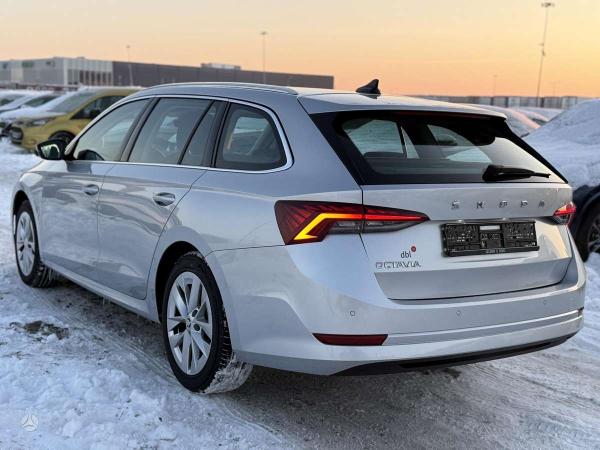 Pelēks Skoda Octavia 2022 Viļņa, ar dzinēja tilpumu 1.97 L un nobraukumu 180 tūkst. km par 14850 €, foto 6 vietnē AUTOMOTO.COM.LV