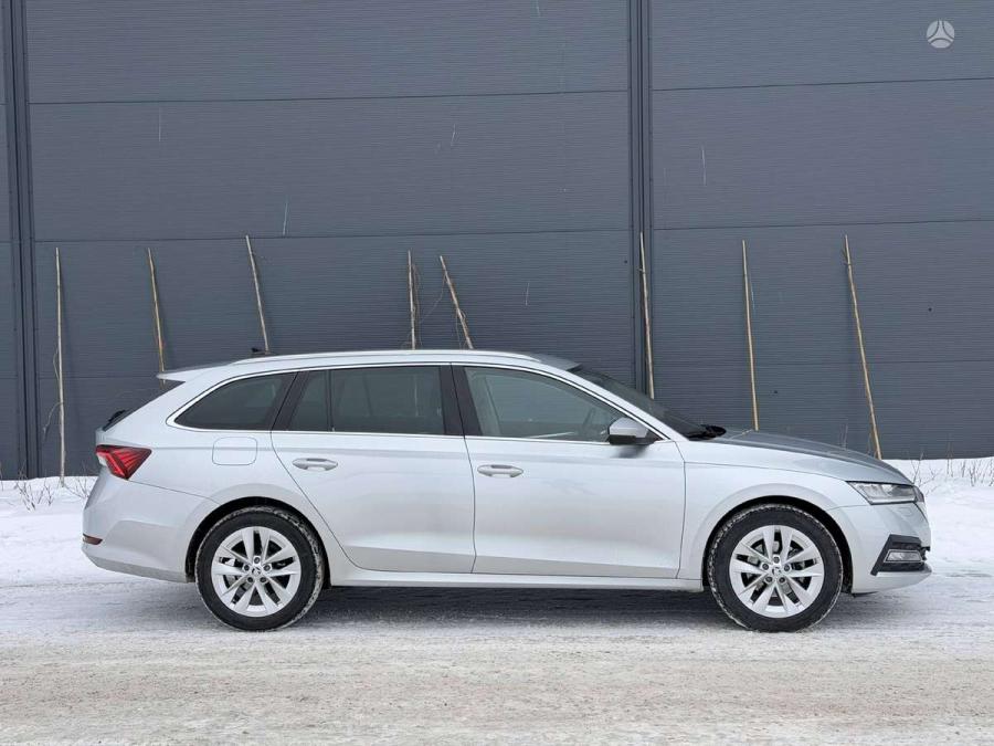 Pelēks Skoda Octavia 2022 Viļņa, ar dzinēja tilpumu 1.50 L un nobraukumu 176 tūkst. km par 15999 €, foto 10 vietnē AUTOMOTO.COM.LV