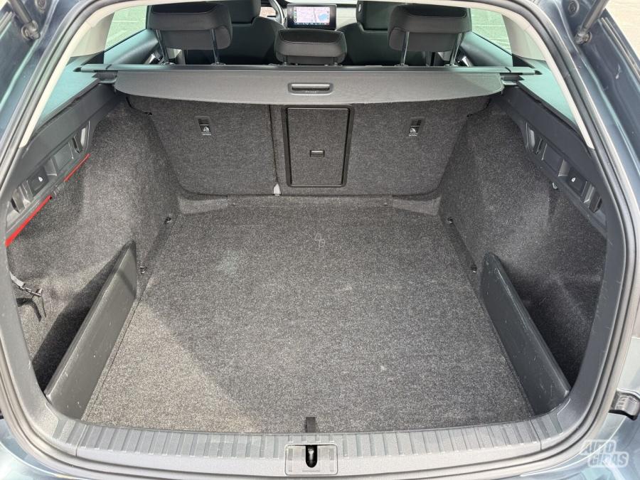 Grey Skoda Octavia 2022 in Vilnius, with an engine capacity of 1.50 L and mileage of 200 thousand km for 13999 €, photo 16 on AUTOMOTO.COM.LV