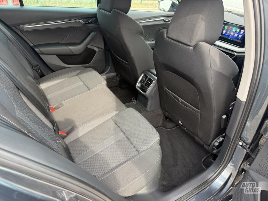 Grey Skoda Octavia 2022 in Vilnius, with an engine capacity of 1.50 L and mileage of 200 thousand km for 13999 €, photo 17 on AUTOMOTO.COM.LV