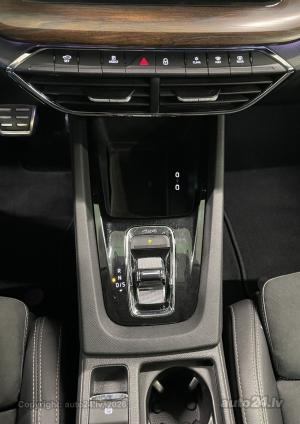 Pelēks Skoda Octavia 2022 Tallina, ar dzinēja tilpumu 2.00 L un nobraukumu 137 tūkst. km par 24990 €, foto 19 vietnē AUTOMOTO.COM.LV