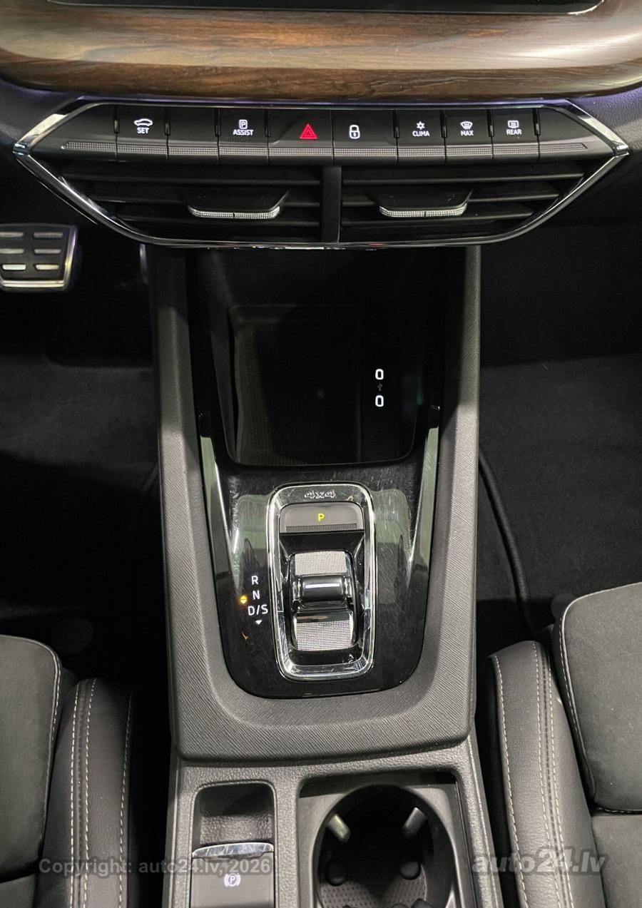 Pelēks Skoda Octavia 2022 Tallina, ar dzinēja tilpumu 2.00 L un nobraukumu 137 tūkst. km par 24990 €, foto 19 vietnē AUTOMOTO.COM.LV