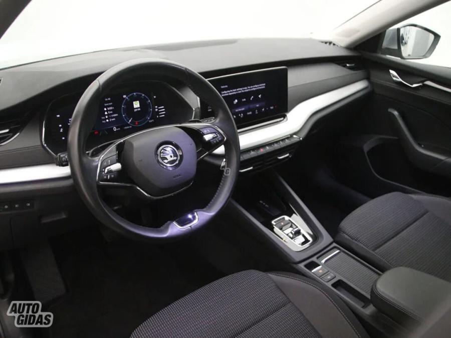 Grey Skoda Octavia 2022 in Vilnius, with an engine capacity of 2.00 L and mileage of 170 thousand km for 17199 €, photo 17 on AUTOMOTO.COM.LV