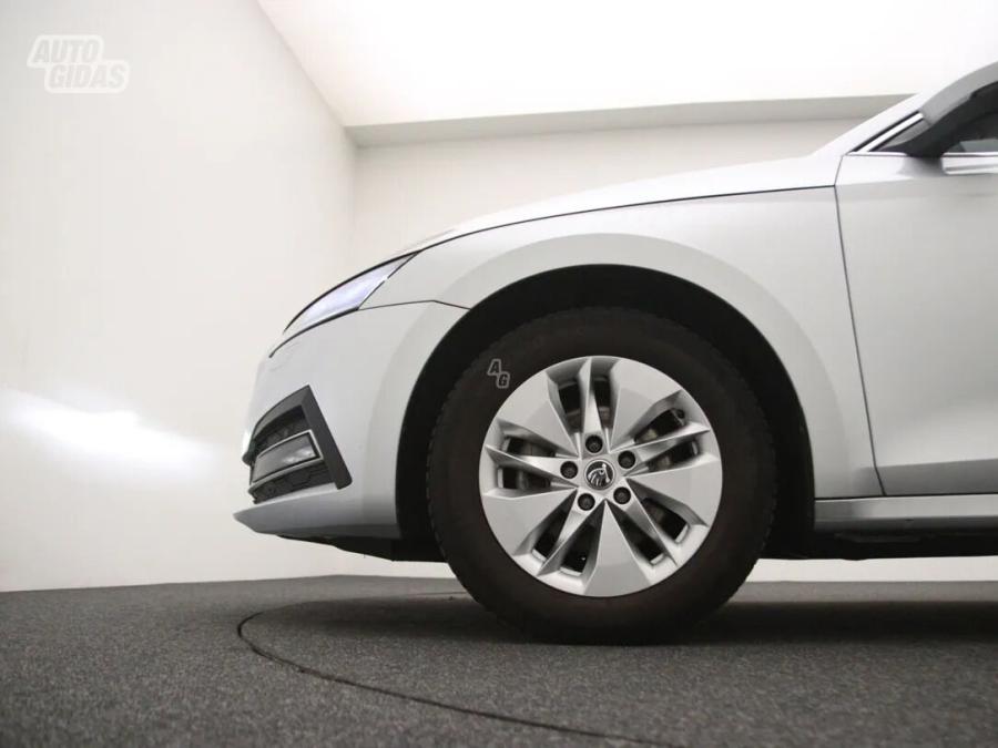 Grey Skoda Octavia 2022 in Vilnius, with an engine capacity of 2.00 L and mileage of 170 thousand km for 17199 €, photo 29 on AUTOMOTO.COM.LV
