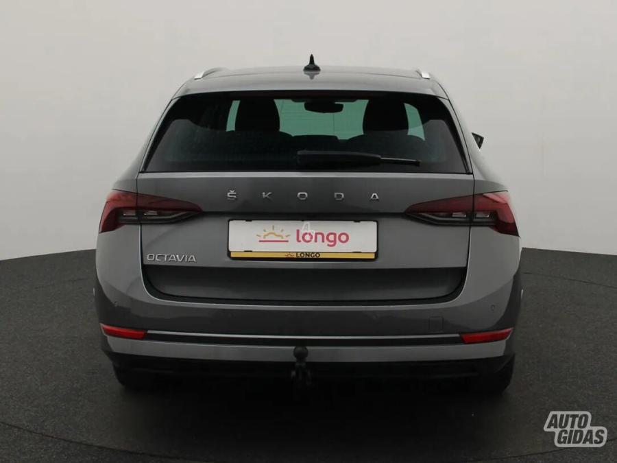 Grey Skoda Octavia 2022 in Vilnius, with an engine capacity of 2.00 L and mileage of 207 thousand km for 16299 €, photo 6 on AUTOMOTO.COM.LV