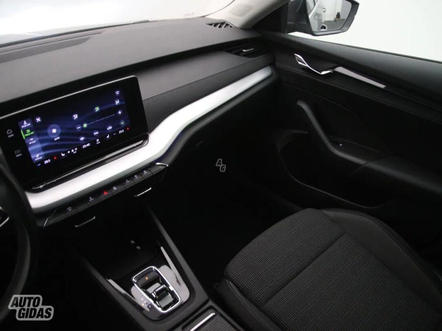 Grey Skoda Octavia 2022 in Vilnius, with an engine capacity of 2.00 L and mileage of 207 thousand km for 16299 €, photo 22 on AUTOMOTO.COM.LV