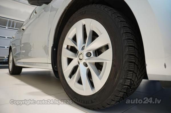 Pelēks Skoda Octavia 2022 Tallina, ar dzinēja tilpumu 2.00 L un nobraukumu 104 tūkst. km par 20900 €, foto 5 vietnē AUTOMOTO.COM.LV