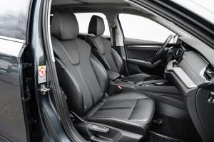 Grey Skoda Octavia 2022 in Riga, with an engine capacity of 2.00 L and mileage of 133 thousand km for 18850 €, photo 8 on AUTOMOTO.COM.LV