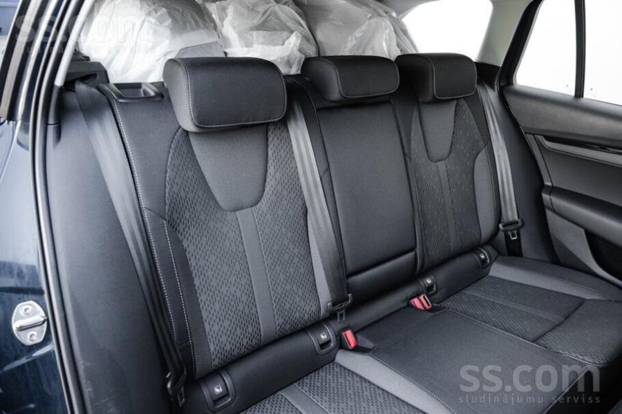 Grey Skoda Octavia 2022 in Riga, with an engine capacity of 2.00 L and mileage of 156 thousand km for 18500 €, photo 9 on AUTOMOTO.COM.LV