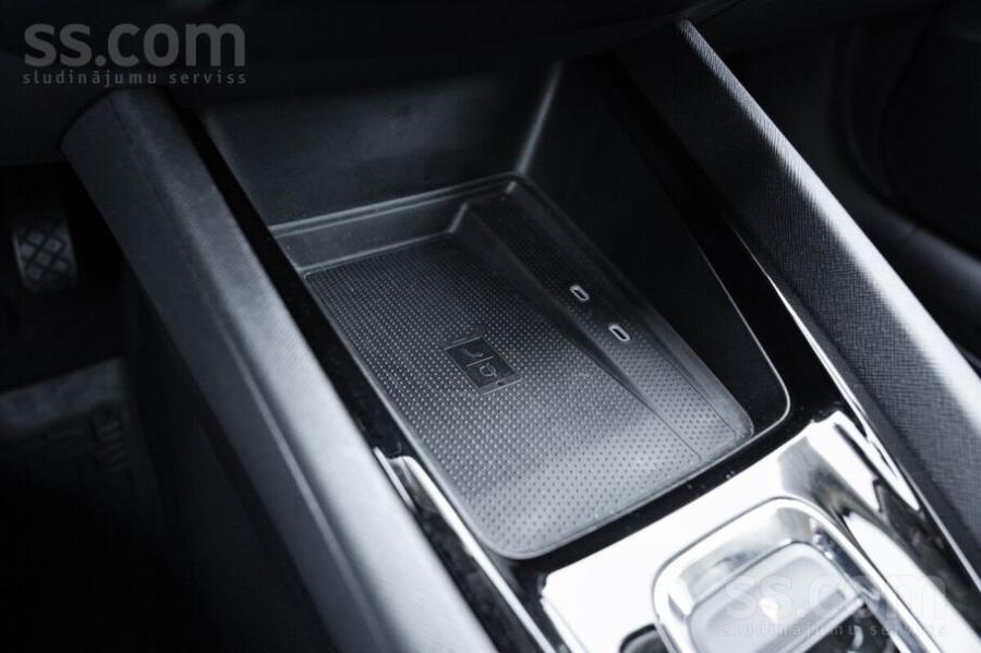Grey Skoda Octavia 2022 in Riga, with an engine capacity of 2.00 L and mileage of 156 thousand km for 18500 €, photo 20 on AUTOMOTO.COM.LV