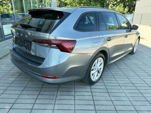 Pelēks Skoda Octavia 2022 Kauņa, ar dzinēja tilpumu 1.00 L un nobraukumu 234 tūkst. km par 12900 €, foto 3 vietnē AUTOMOTO.COM.LV