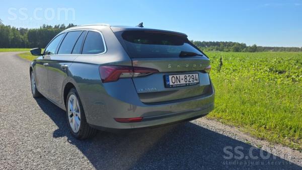 Grey Skoda Octavia 2022 in Riga, with an engine capacity of 2.00 L and mileage of 82 thousand km for 18999 €, photo 8 on AUTOMOTO.COM.LV