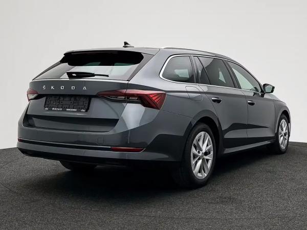 Grey Skoda Octavia 2022 in Riga, with an engine capacity of 2.00 L and mileage of 182 thousand km for 15110 €, photo 7 on AUTOMOTO.COM.LV