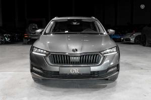Grey Skoda Octavia 2022 in Riga, with an engine capacity of 1.97 L and mileage of 92 thousand km for 15900 €, photo 3 on AUTOMOTO.COM.LV