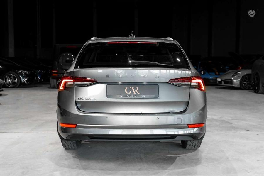 Grey Skoda Octavia 2022 in Riga, with an engine capacity of 1.97 L and mileage of 92 thousand km for 15900 €, photo 6 on AUTOMOTO.COM.LV