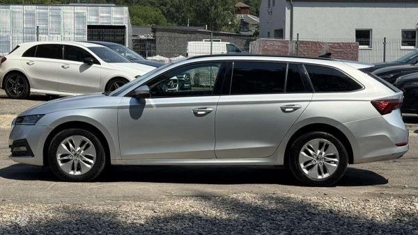 Grey Skoda Octavia 2022 in Vilnius, with an engine capacity of 1.97 L and mileage of 203 thousand km for 13990 €, photo 8 on AUTOMOTO.COM.LV