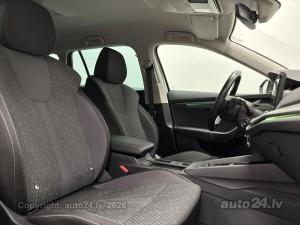 Pelēks Skoda Octavia 2022 Tallina, ar dzinēja tilpumu 1.50 L un nobraukumu 118 tūkst. km par 18990 €, foto 13 vietnē AUTOMOTO.COM.LV