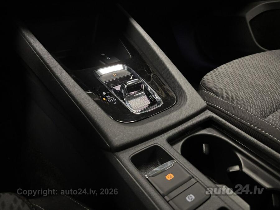 Pelēks Skoda Octavia 2022 Tallina, ar dzinēja tilpumu 1.50 L un nobraukumu 118 tūkst. km par 18990 €, foto 14 vietnē AUTOMOTO.COM.LV