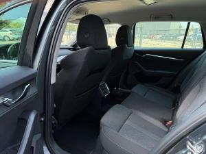 Pelēks Skoda Octavia 2022 Kauņa, ar dzinēja tilpumu 1.00 L un nobraukumu 183 tūkst. km par 13900 €, foto 15 vietnē AUTOMOTO.COM.LV