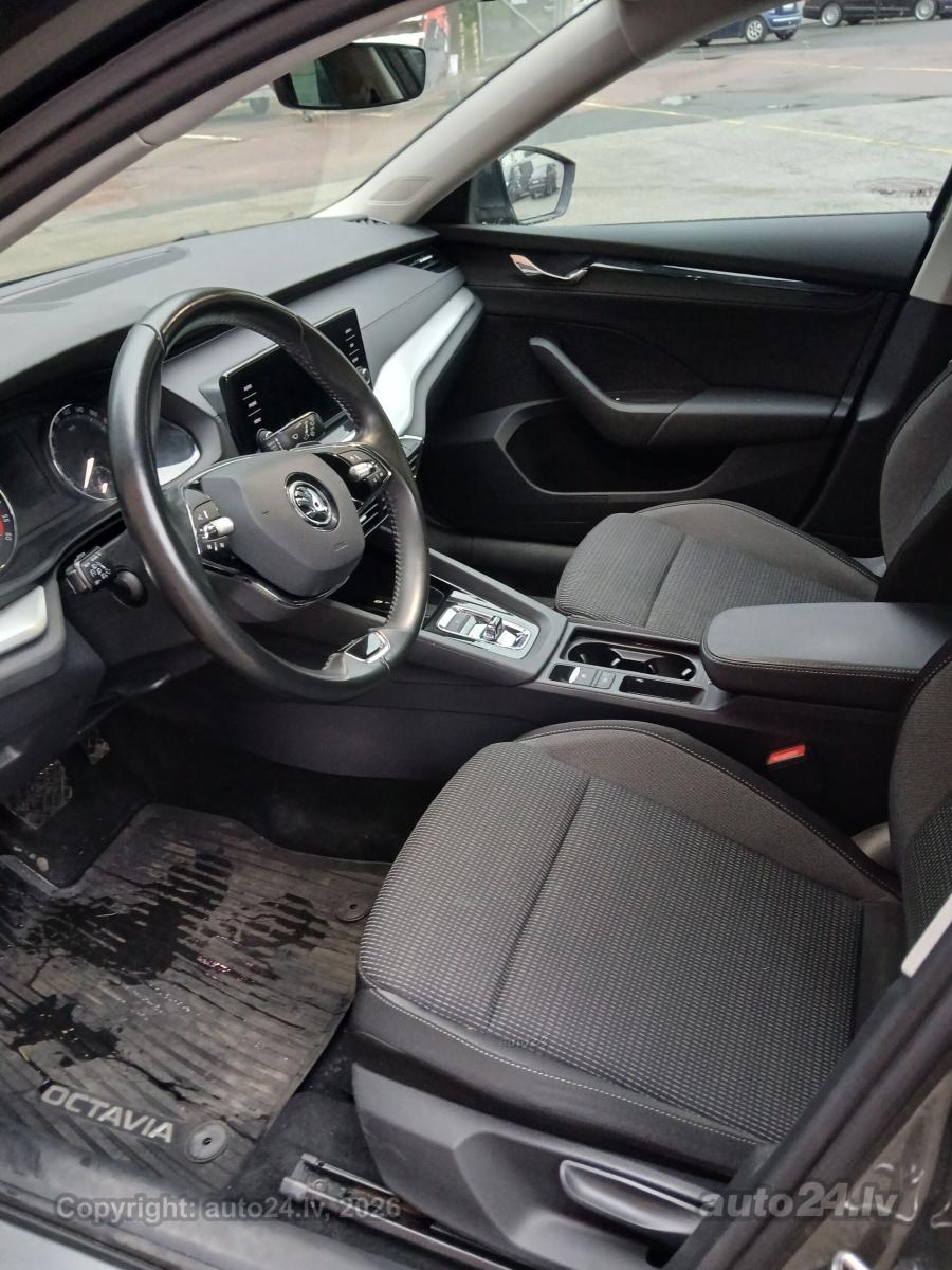 Grey Skoda Octavia 2022 in Tallinn, with an engine capacity of 2.00 L and mileage of 93 thousand km for 19990 €, photo 7 on AUTOMOTO.COM.LV