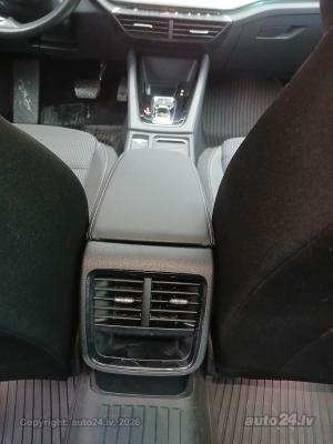 Grey Skoda Octavia 2022 in Tallinn, with an engine capacity of 2.00 L and mileage of 93 thousand km for 19990 €, photo 12 on AUTOMOTO.COM.LV