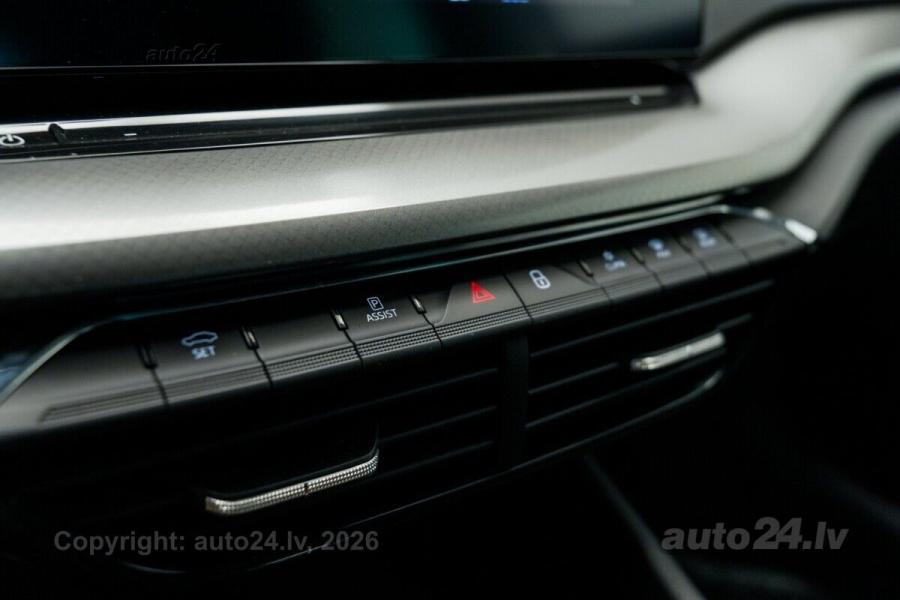 Grey Skoda Octavia 2022 in Johvi, with an engine capacity of 2.00 L and mileage of 148 thousand km for 20850 €, photo 20 on AUTOMOTO.COM.LV