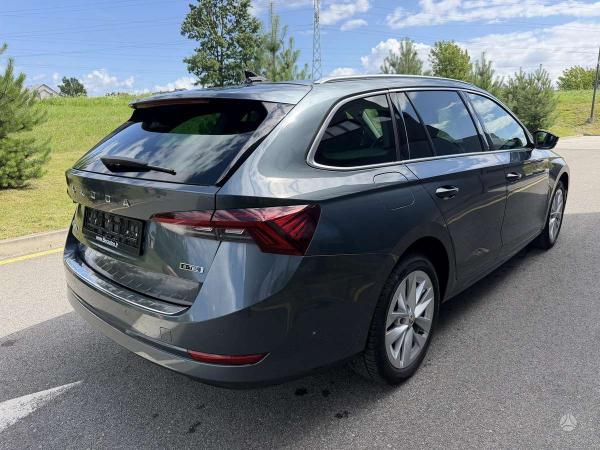 Grey Skoda Octavia 2022 in Kaunas, with an engine capacity of 1.50 L and mileage of 184 thousand km for 15600 €, photo 5 on AUTOMOTO.COM.LV