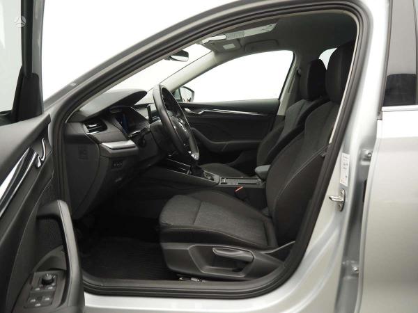 Grey Skoda Octavia 2022 in Vilnius, with an engine capacity of 1.97 L and mileage of 120 thousand km for 17200 €, photo 8 on AUTOMOTO.COM.LV