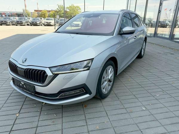 Grey Skoda Octavia 2022 in Kaunas, with an engine capacity of 1.00 L and mileage of 199 thousand km for 13700 €, photo 1 on AUTOMOTO.COM.LV