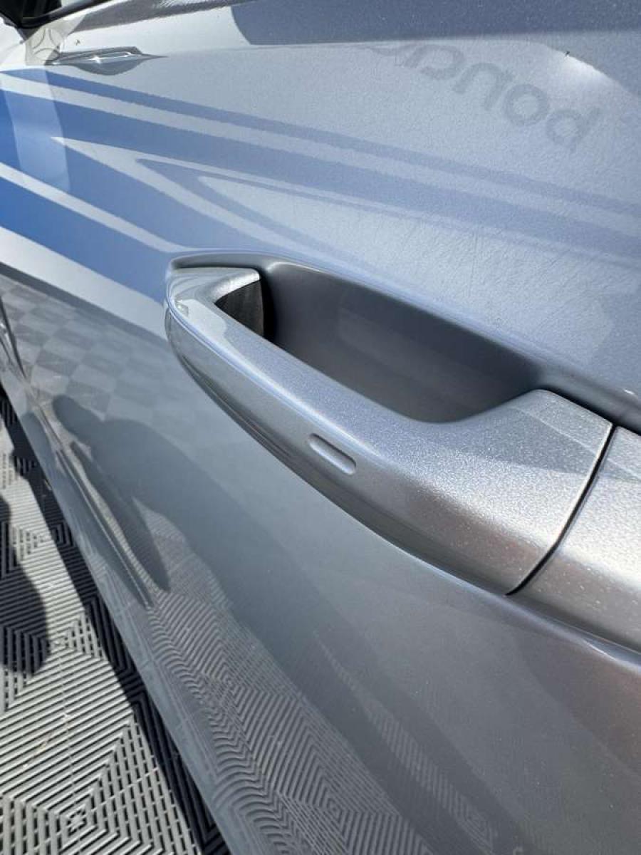 Grey Skoda Octavia 2022 in Kaunas, with an engine capacity of 1.00 L and mileage of 172 thousand km for 13250 €, photo 9 on AUTOMOTO.COM.LV