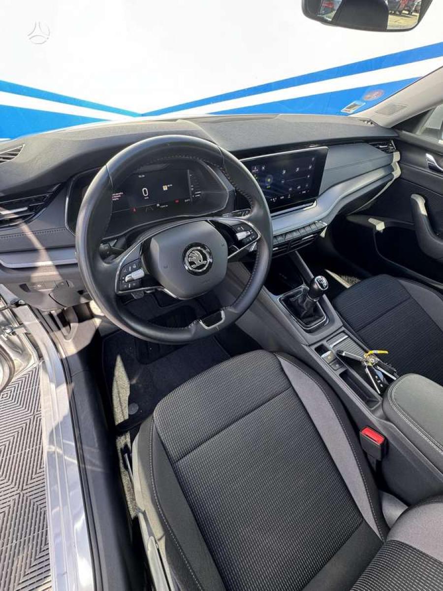Grey Skoda Octavia 2022 in Kaunas, with an engine capacity of 1.00 L and mileage of 172 thousand km for 13250 €, photo 10 on AUTOMOTO.COM.LV