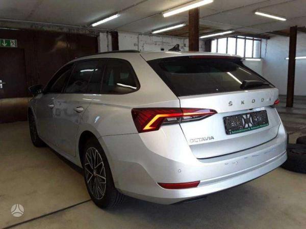 Pelēks Skoda Octavia 2022 Viļņa, ar dzinēja tilpumu 1.50 L un nobraukumu 76 tūkst. km par 18755 €, foto 2 vietnē AUTOMOTO.COM.LV