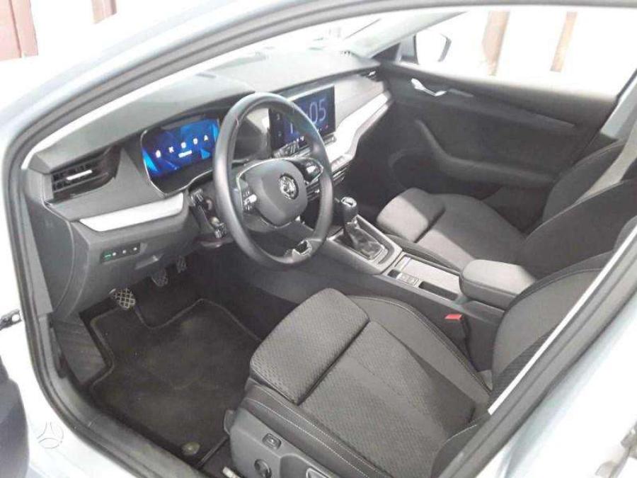 Pelēks Skoda Octavia 2022 Viļņa, ar dzinēja tilpumu 1.50 L un nobraukumu 76 tūkst. km par 18755 €, foto 7 vietnē AUTOMOTO.COM.LV