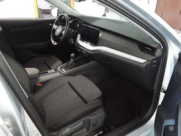 Pelēks Skoda Octavia 2022 Viļņa, ar dzinēja tilpumu 1.50 L un nobraukumu 76 tūkst. km par 18755 €, foto 10 vietnē AUTOMOTO.COM.LV