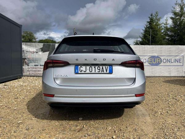 Grey Skoda Octavia 2022 in Kaunas, with an engine capacity of 2.00 L and mileage of 185 thousand km for 12700 €, photo 9 on AUTOMOTO.COM.LV