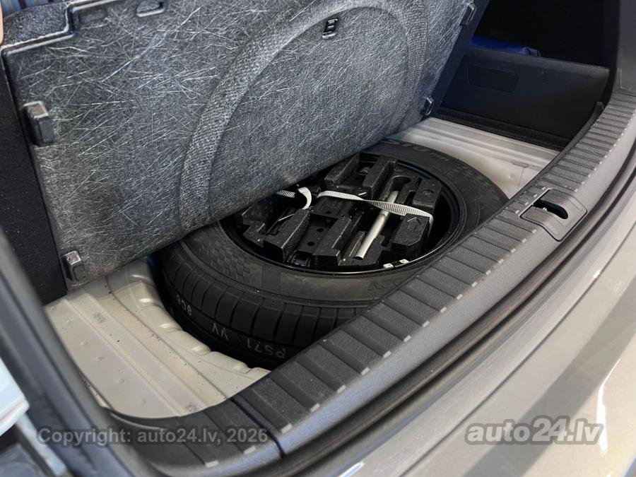 Pelēks Skoda Octavia 2022 Tallina, ar dzinēja tilpumu 1.50 L un nobraukumu 126 tūkst. km par 16990 €, foto 18 vietnē AUTOMOTO.COM.LV
