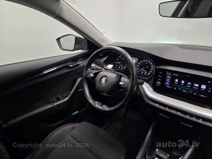 Pelēks Skoda Octavia 2022 Tallina, ar dzinēja tilpumu 1.50 L un nobraukumu 45 tūkst. km par 19900 €, foto 14 vietnē AUTOMOTO.COM.LV