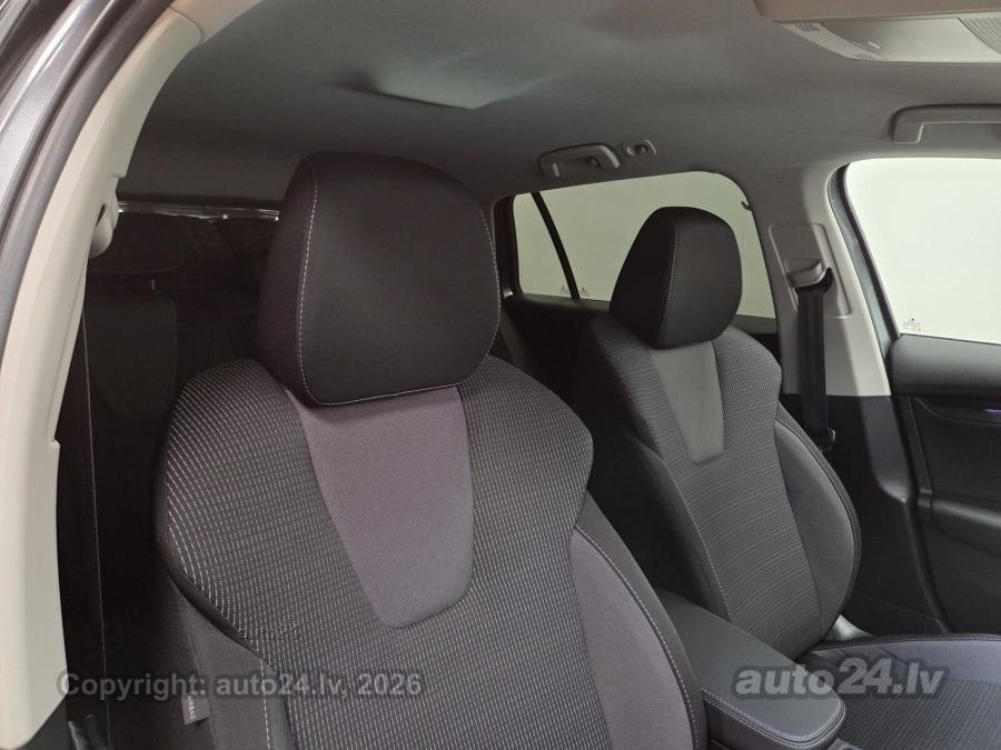 Pelēks Skoda Octavia 2022 Tallina, ar dzinēja tilpumu 1.50 L un nobraukumu 40 tūkst. km par 19900 €, foto 19 vietnē AUTOMOTO.COM.LV