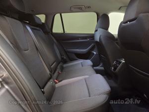 Pelēks Skoda Octavia 2022 Tallina, ar dzinēja tilpumu 1.50 L un nobraukumu 40 tūkst. km par 19900 €, foto 20 vietnē AUTOMOTO.COM.LV