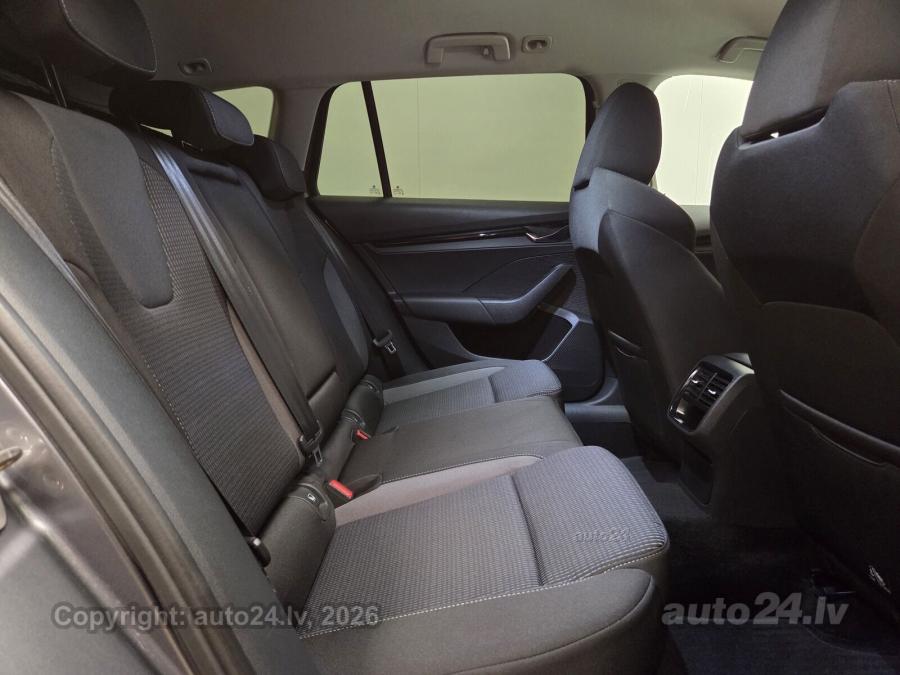 Pelēks Skoda Octavia 2022 Tallina, ar dzinēja tilpumu 1.50 L un nobraukumu 40 tūkst. km par 19900 €, foto 20 vietnē AUTOMOTO.COM.LV