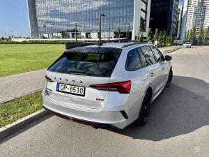 Grey Skoda Octavia 2022 in Riga, with an engine capacity of 1.50 L and mileage of 30 thousand km for 17350 €, photo 5 on AUTOMOTO.COM.LV